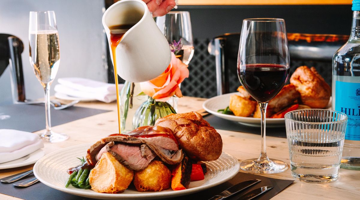 3 Course Sunday Lunch for 2 People - The Greyhound On The Test